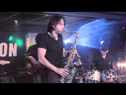 Savon de Marseille #1. John Massa. L’irresistibile magia di un sax ...