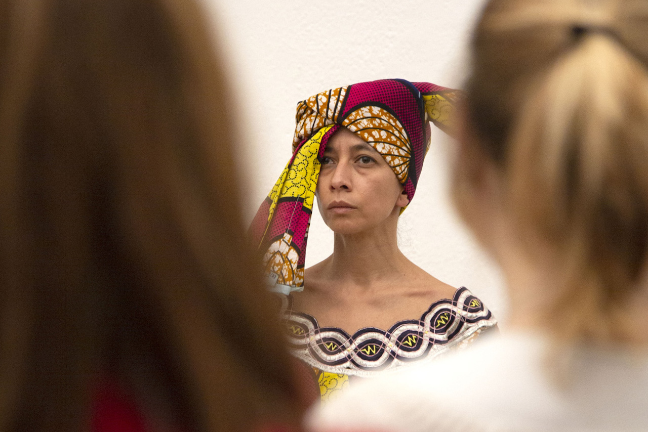 Regina Josè Galindo artista pasionaria che non se ne lava le mani ...