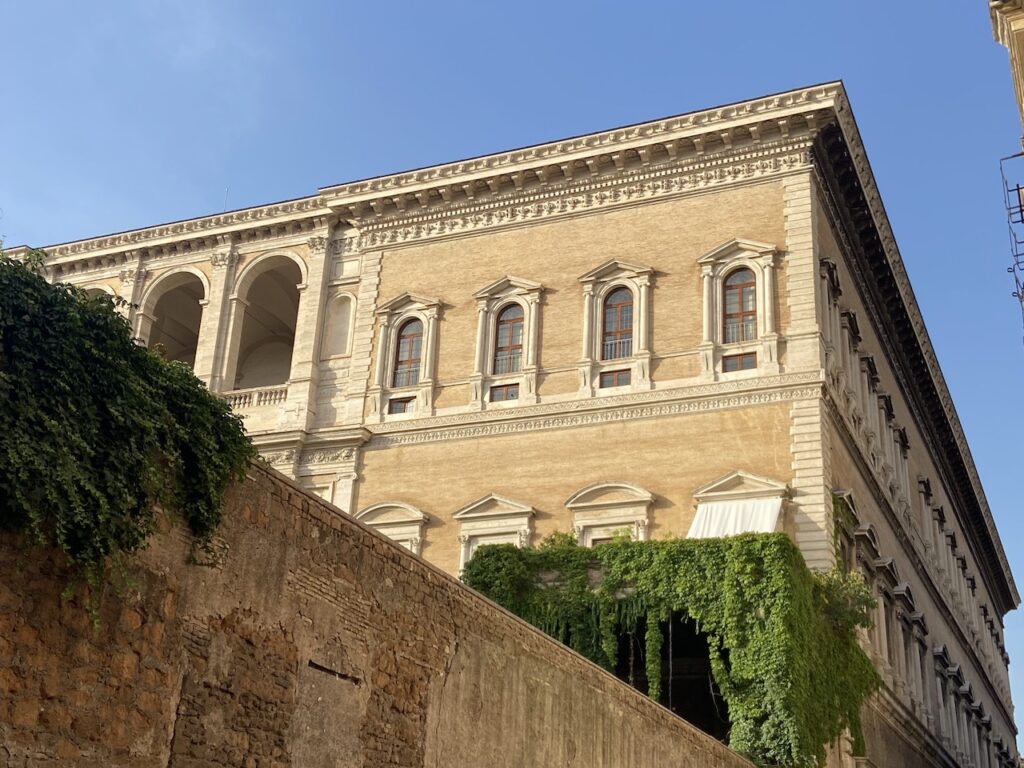 Palazzo Farnese a Roma - art a part of cult(ure)