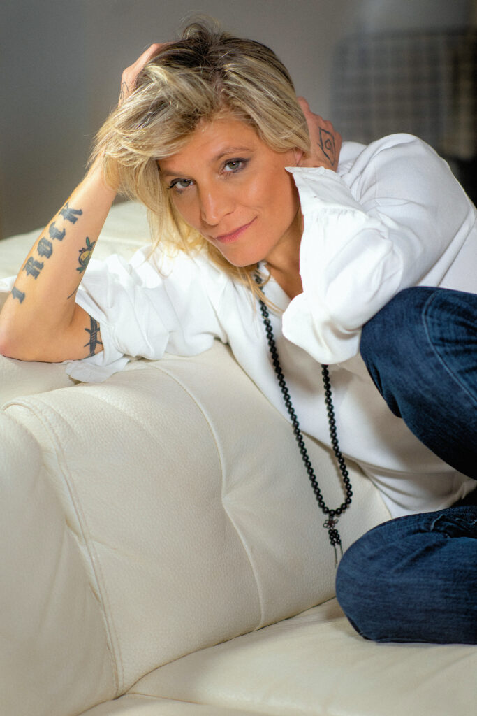 Ci vediamo lunedì. Andrea Crimi e Laura Bono danno voce a una nuova ...