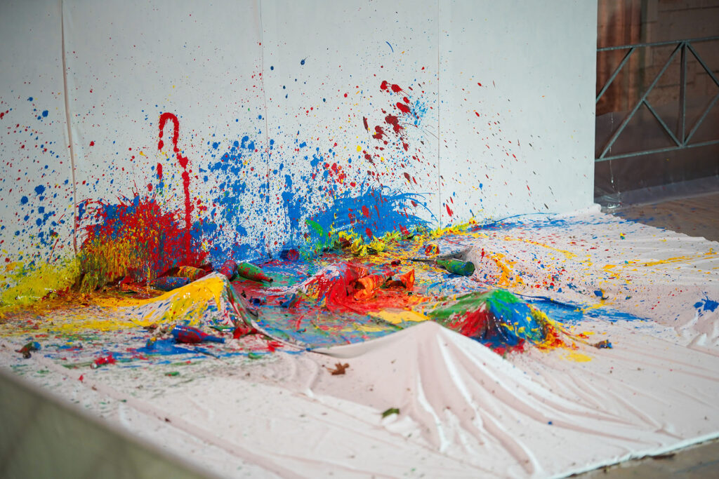 Per la prima volta in Puglia una mostra di Shozo Shimamoto - art a part ...