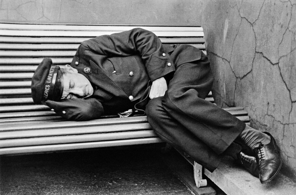 Robert Capa. L’Opera 1932-1954 a Milano. La narrazione fotografica dell ...