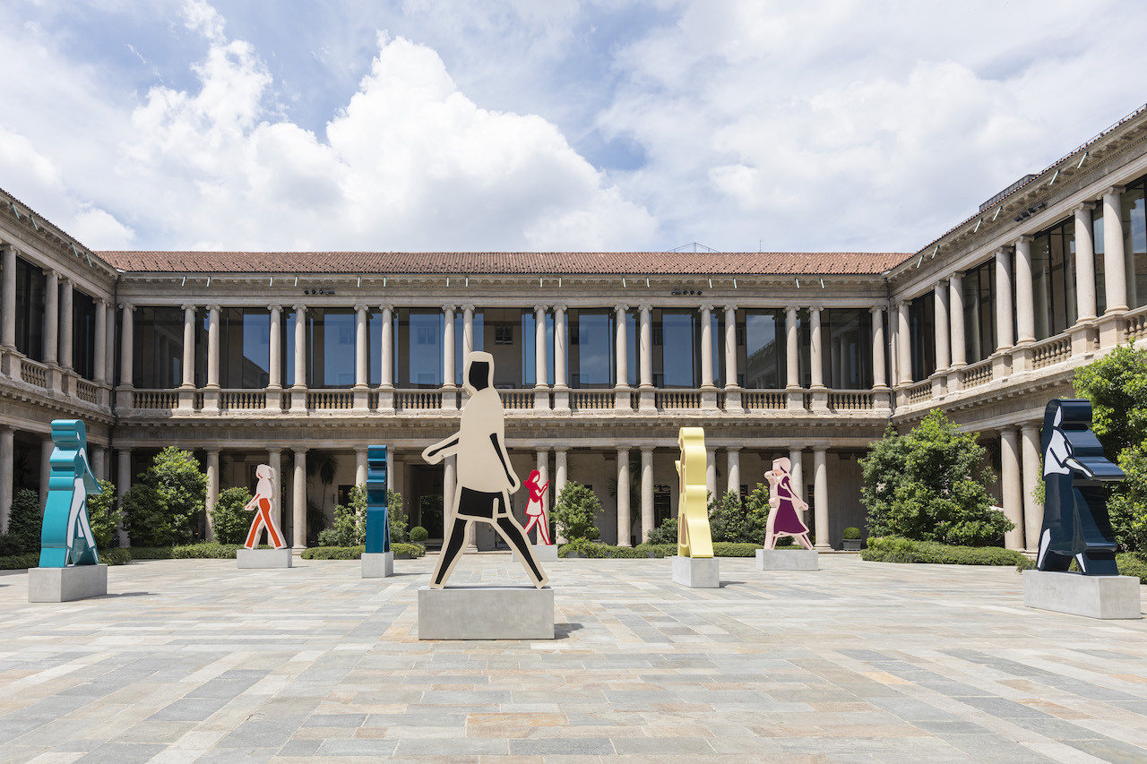 Julian Opie. Walking in Milan - art a part of cult(ure)